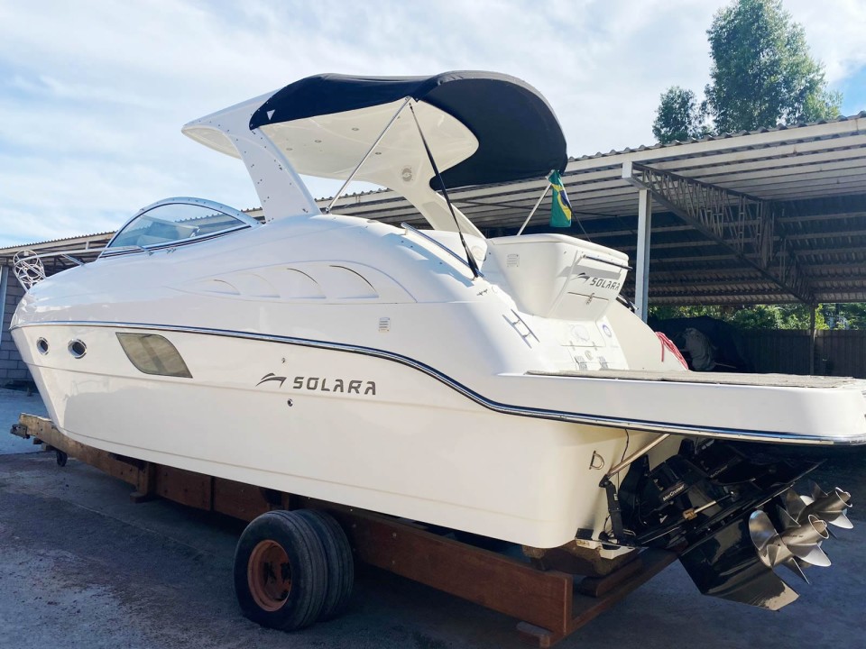 Lancha Solara 310 GT | Marina das Flores